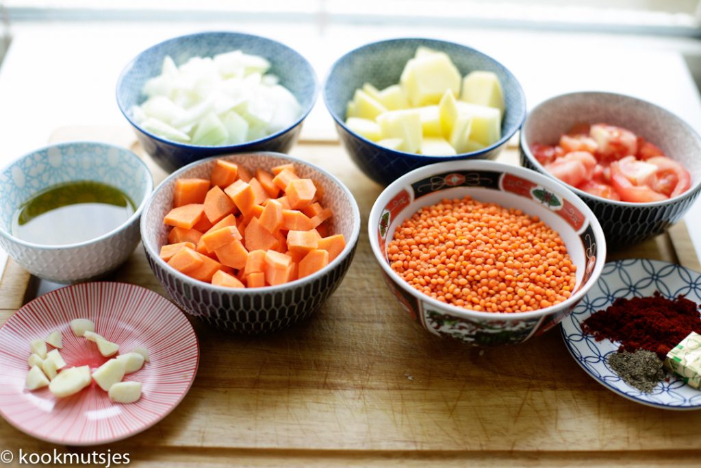 Turkse linzensoep (mercimek corbasi) | Kookmutsjes