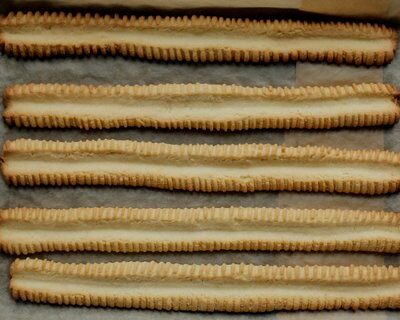 Witte chocolade-amandelkoek - Kookmutsjes