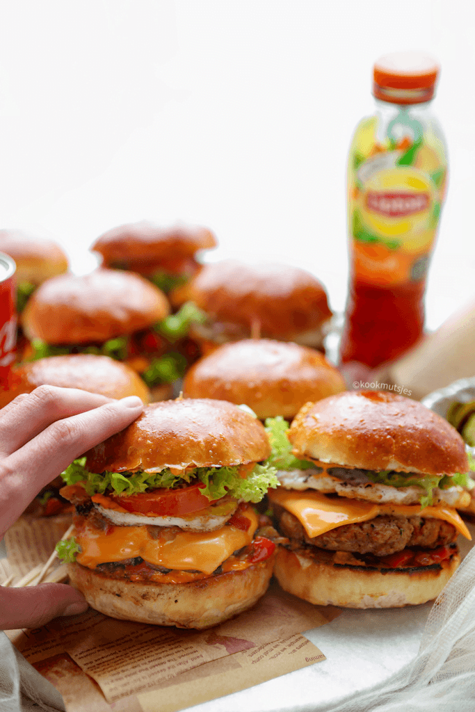 Charmilla burgers met gehakt - Kookmutsjes