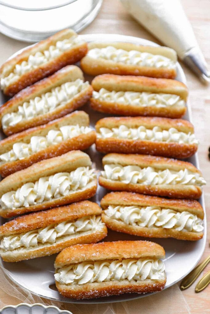 Long Donuts met Witte Chocolade Room | Kookmutsjes