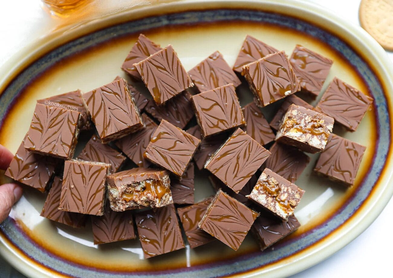 Chocolade Karamelkoek (No Bake) | Kookmutsjes